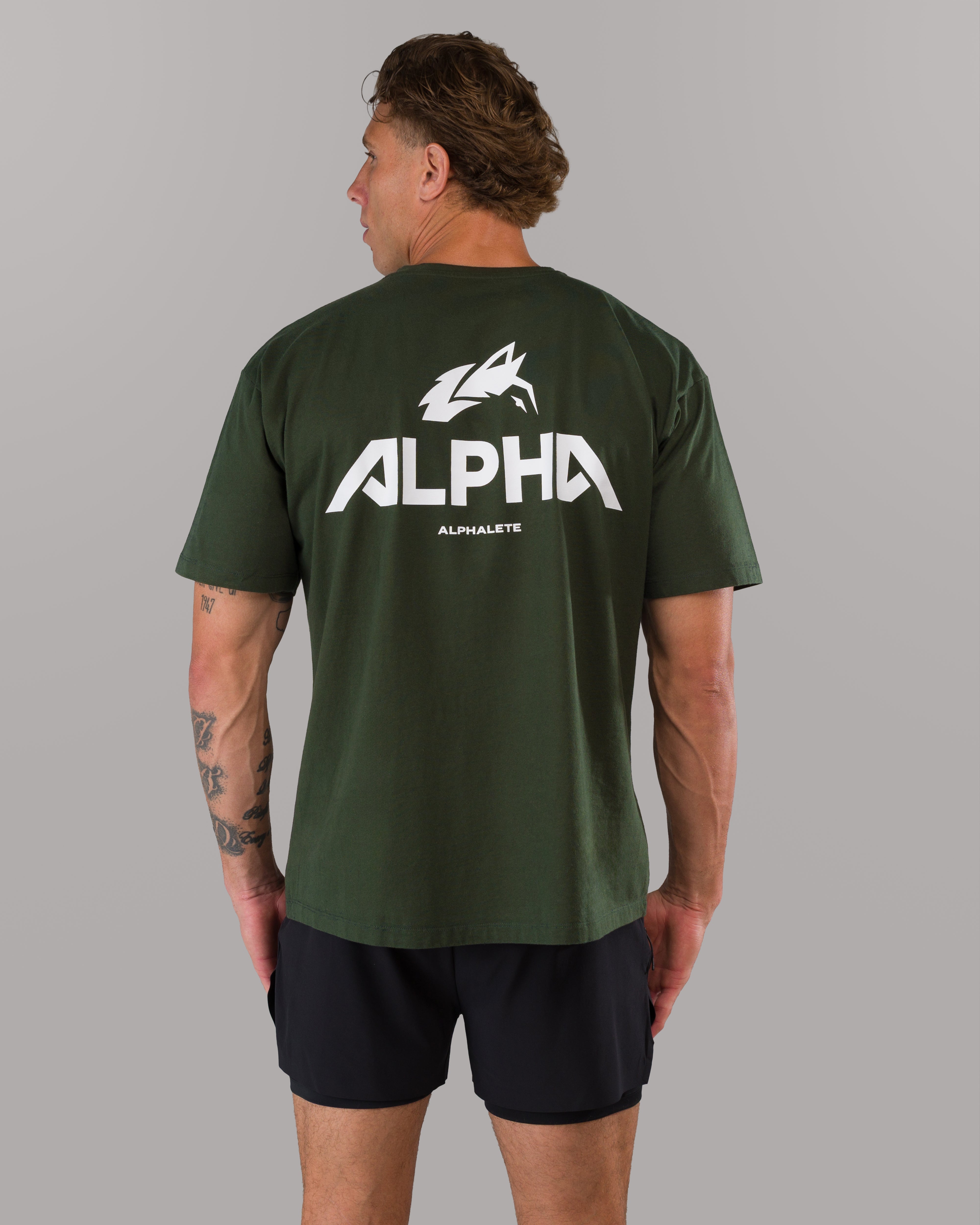 Alpha Tee - Moss | Mens Workout Tee | Alphalete – Alphalete Athletics CA
