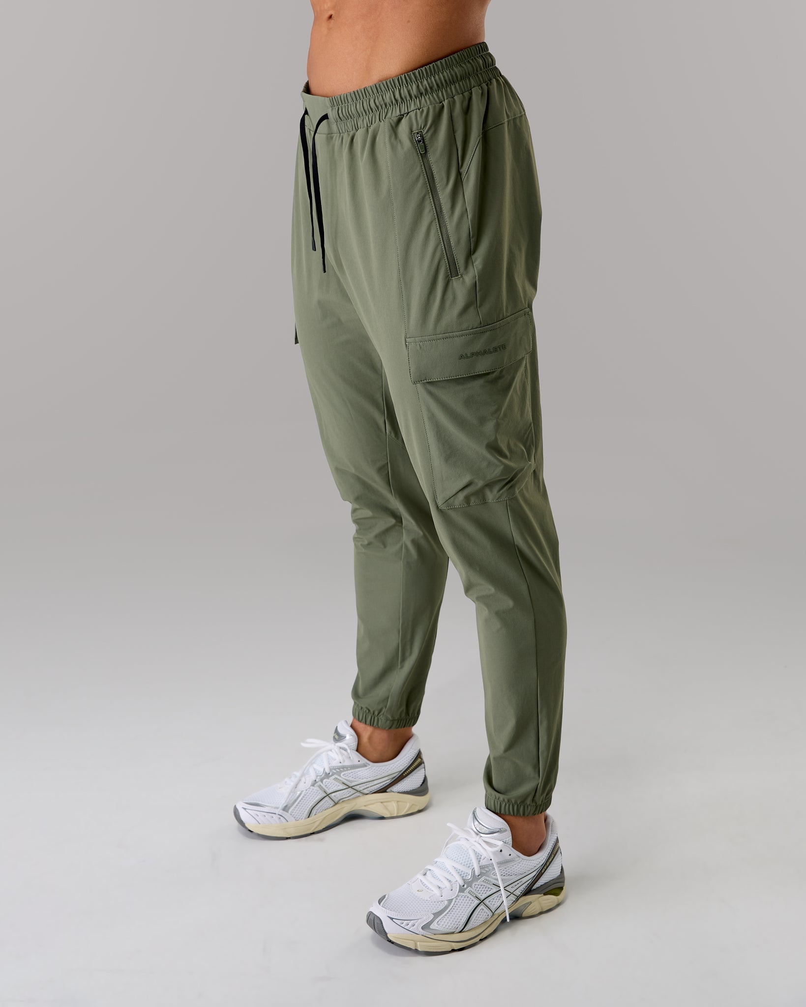 Tech Cargo Pant - Pine | Men's Athletic Pants | Alphalete – Alphalete ...